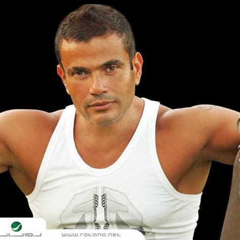 اقرأ كلمات اغنية عمرو دياب حلوة الأيام مكتوبة