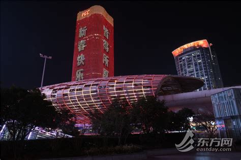 春节每晚六点起 上海五角场楼宇联动点亮夜空