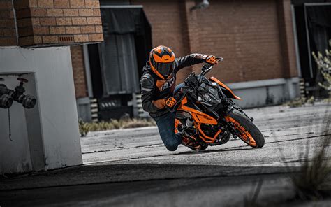 KTM 390 Duke 2024