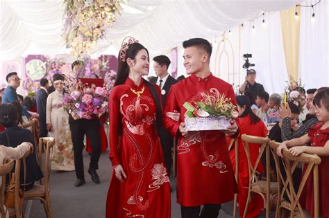 C D U Chu Thanh Huy N Xu T Hi N V I Visual Xinh Ep Saostar Vn