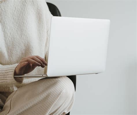 Email Detox How To Cut Your Cluttered Inbox In Half Without Missing A Thing Design Dash