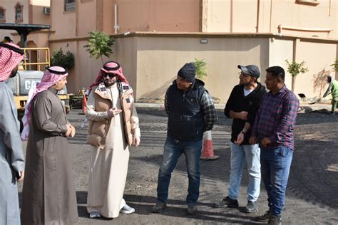بالصور “الوردة” يقف ميدانياً على أعمال السفلتة في حي الفيصلية شرق
