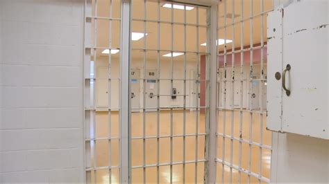 Cuyahoga County Jail Officer Faces Drug Smuggling Charges
