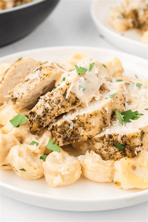 Olive Garden Chicken Tortellini Alfredo Recipe Fork To Spoon