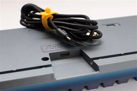 Ducky One 3 Tkl Daybreak 80 Keyboard Tkl