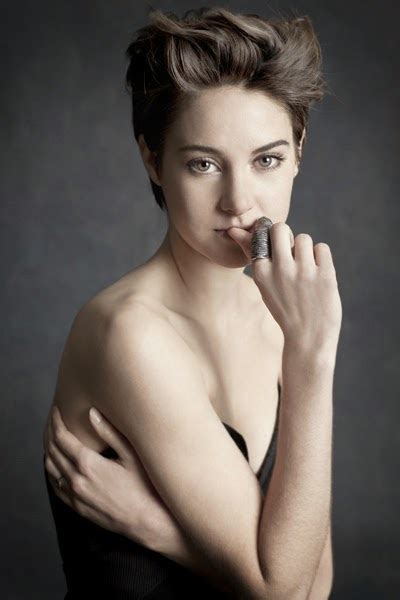 The Divergent Life 3 New Outtakes From Shailene Woodleys Empire