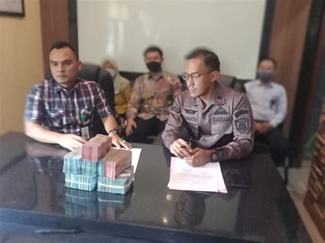Tersangka Kasus Korupsi Pengadaan Ikan Beku Kembalikan Uang Kerugian