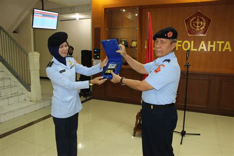 Penutupan Pelatihan Multimedia Dan Pelatihan Pembangunan Serta Pengelolaan Website TA