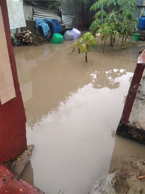 Kenya Floods Displace Families