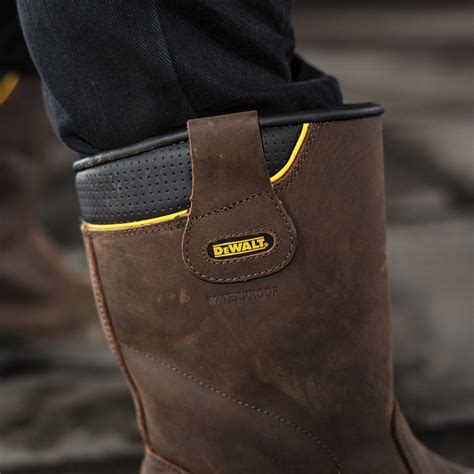 Dewalt Millington Pu Rigger Safety Boots Size 9 Toolstation