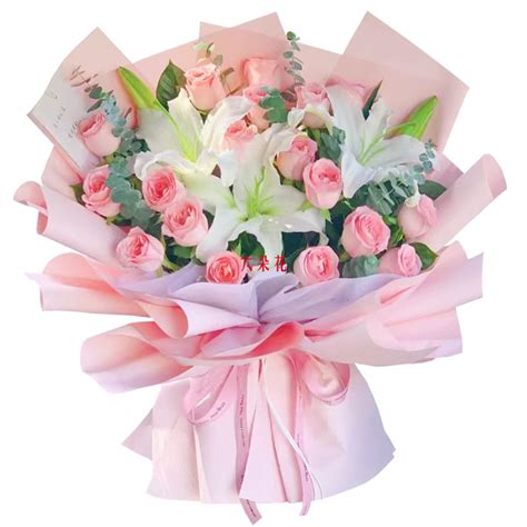 18朵戴安娜粉玫瑰百合，两颗心紧紧相连 六朵花