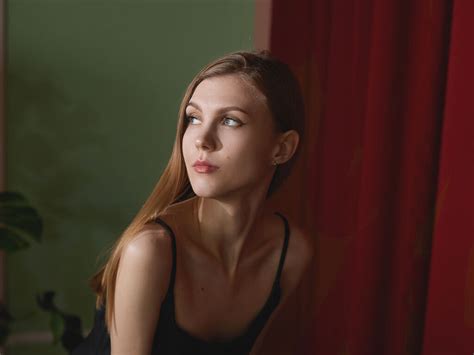 Phoebemills Girl Model On Jas St