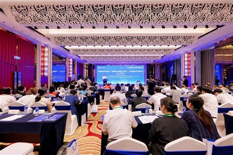 我校教师参加中国职业技术教育学会第三十届五说研讨会 重庆电子科技职业大学 国际交流与合作发展处