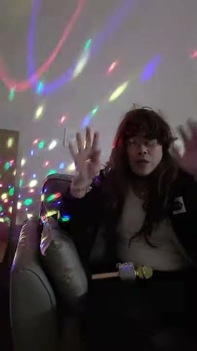 홀롤롤로할머니윤순자씨 인터뷰 Youtube