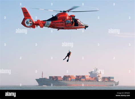 Coast Guard Rescue Swimmer Stock Photos Coast Guard Rescue Swimmer Stock Images Alamy