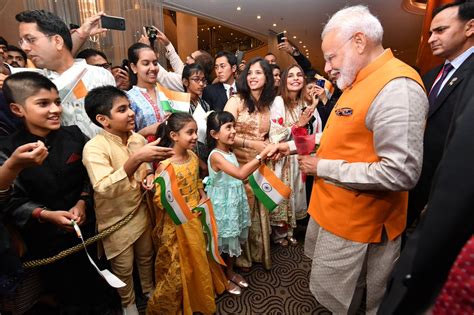 Pm Modi Accorded Warm Welcome By Indian Community In Japan Indiapost