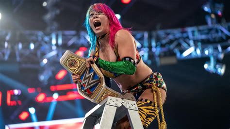 Asuka Recalls Her SmackDown Womens Title Win At WWE TLC WWE Break It Down Sneak Peek WWE