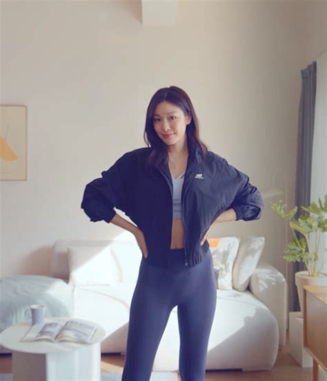 여전한 레깅스핏의 김연아 Mp4