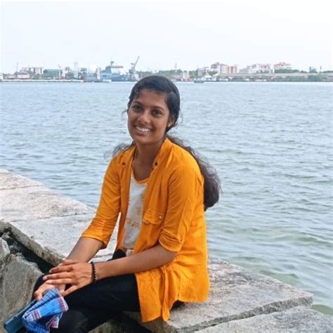 𝕾𝖗𝖊𝖊 𝖑𝖆𝖐𝖘𝖍𝖒𝖎 Sreelakshmi Shaiju • Threads Say More