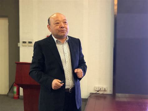 王仁力学讲座 陆夕云教授介绍仿鱼类游动的动力学研究北京大学工学院北大工学院力学固体力学流体力学湍流一般力学工程计算有限元