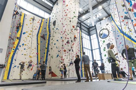 Day Pass — Odyssey Climbing Fitness