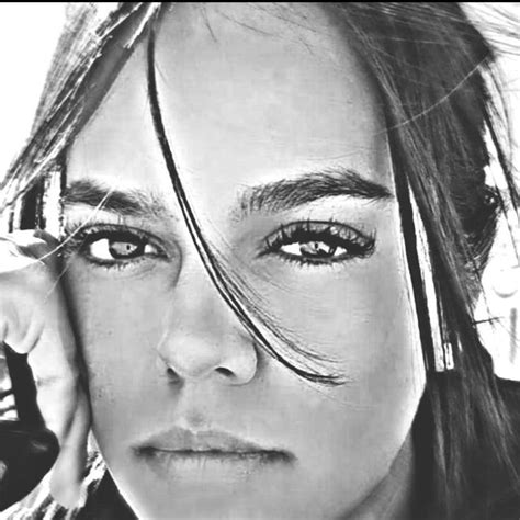 Sara Saralunas On Threads