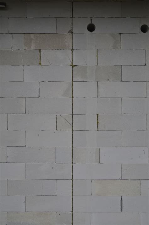 Герметизация деформационного шва с шпателем и герметиком