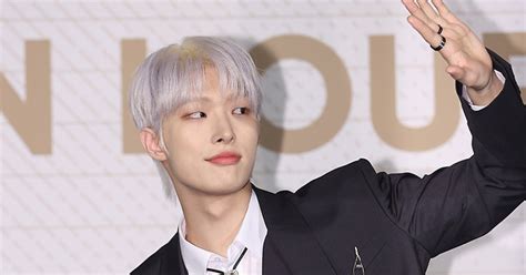 포토s 에이티즈 민기 살아 있는 표정