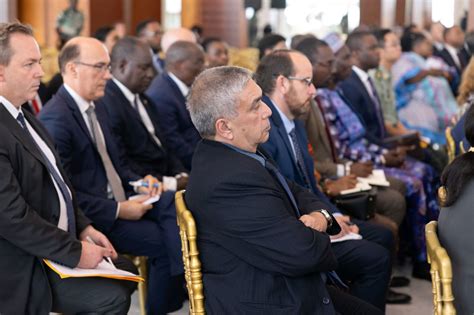 Gabon Le Président de la Transition rassure la société civile le
