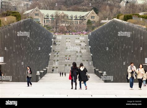 Unusual Architecture Of Library Building In Ewha Womans University