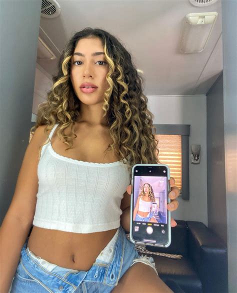 Isabella Ferreira Theisabellaferreira Instagram Photos And Videos Isabella Fashion Women