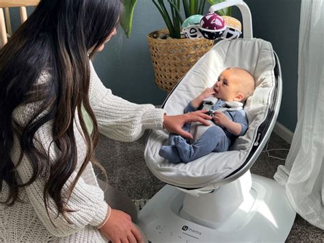 4Moms MamaRoo Swing Review - PureWow