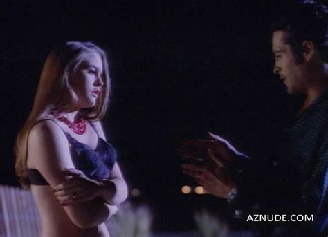 ALICIA SILVERSTONE Nude AZNude