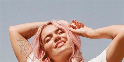 Las Tres Mejores Canciones De Karol G Según La Inteligencia Artificial