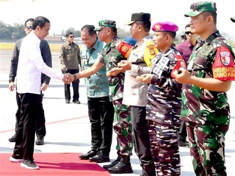 Sekretariat Kabinet Republik Indonesia President Jokowi Kicks Off