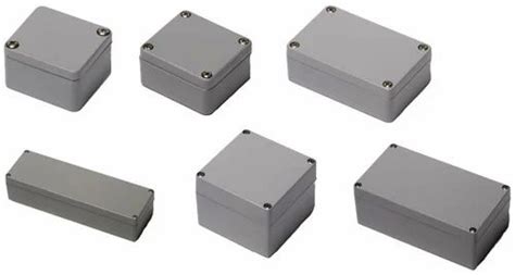 Square Die Cast Aluminium Waterproof Junction Box 12 Way Ip 65 At