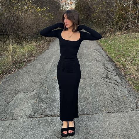 Me In Skims Dress Long Sleeve Dress Outfit Black Full Sleeve Dress
