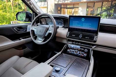 Lincoln Navigator 2023 Price In Usa Reviews And Specifications Carmoru