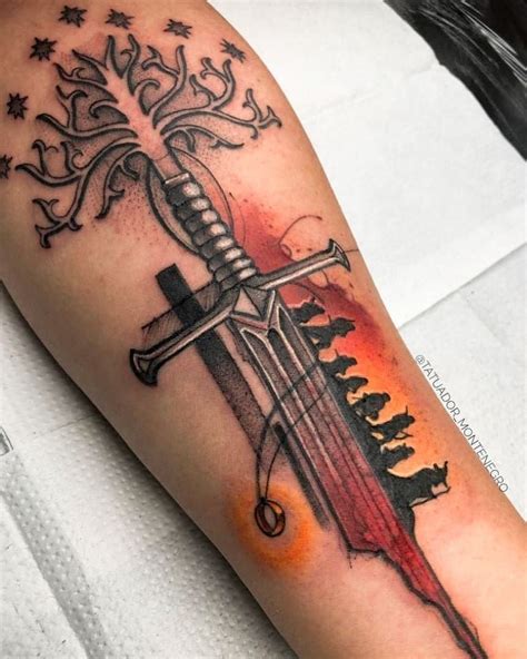 Senhor dos Anéis Nessa tattoo fizemos a Espada de Aragorn Anduril e