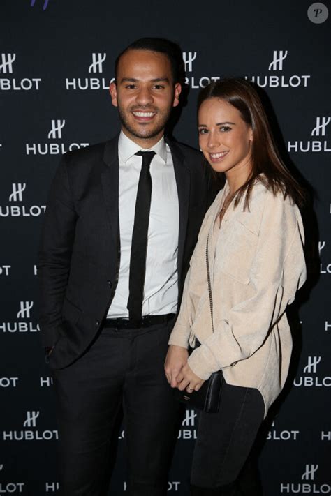 Photo Mohamed Bouhafsi Et Sa Compagne Angélique Assistent à La Soirée