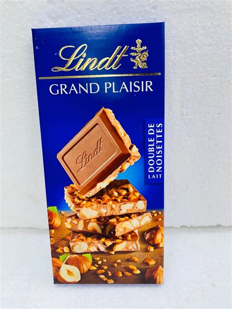 Blue Color Packaging Bar Lindt Grand Plaisir Double Hazelnut Flavor