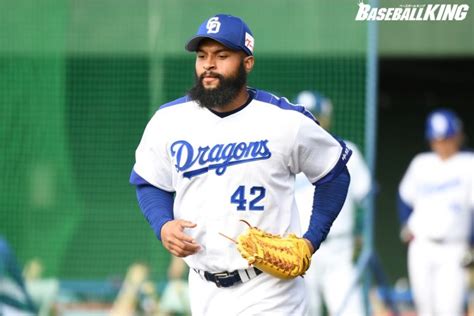 中日・アルモンテの守備に井上氏「満塁ということを考えれば」 Baseball King