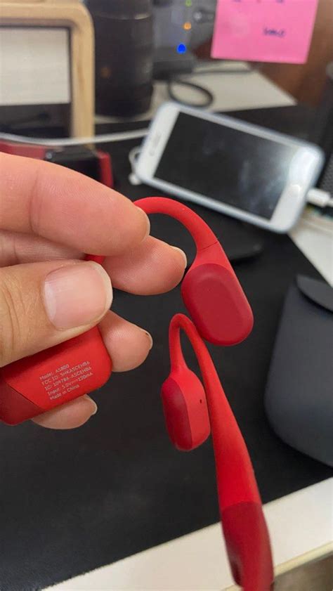 Aftershokz AS800 Aeropex Open-Ear Wireless Waterproof Bone Conduction ...