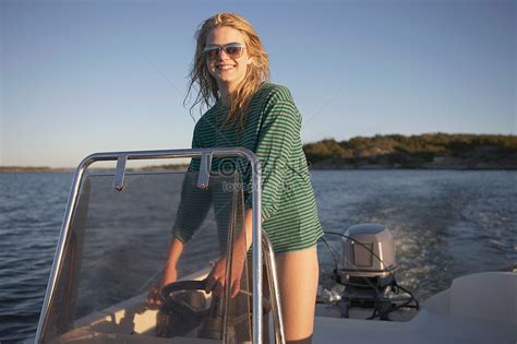 Young Woman On Speed Boat Picture And Hd Photos Free Download On Lovepik