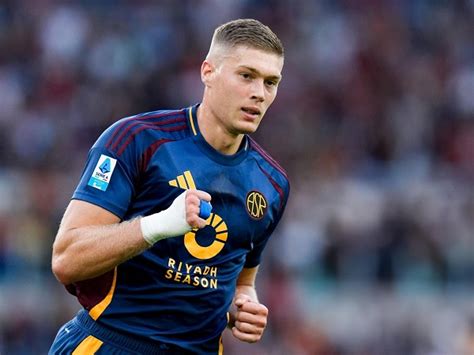 Jelang Hadapi Inter Milan AS Roma Dibuat Cemas Artem Dovbyk Liga
