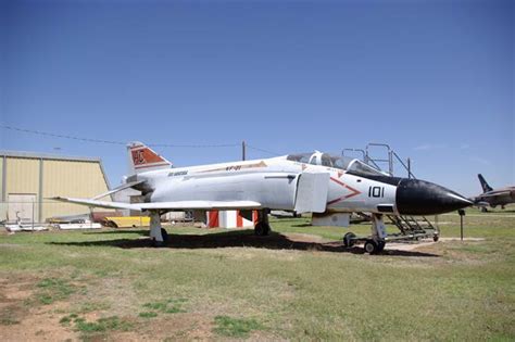 Mcdonnell Douglas F 4 Phantom Ii