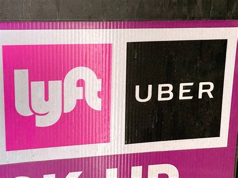 Uber Lyft Set To Leave Minneapolis After Council Passes Wage Hike