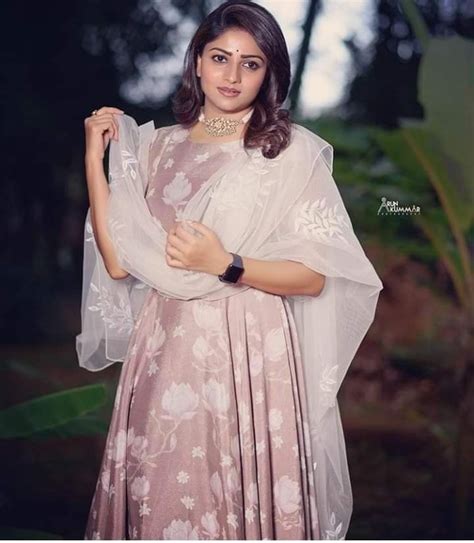 Rachita Ram Latest Hd Pictures And Wallpapers Natoalpabet Beautiful Bollywood Actress Most