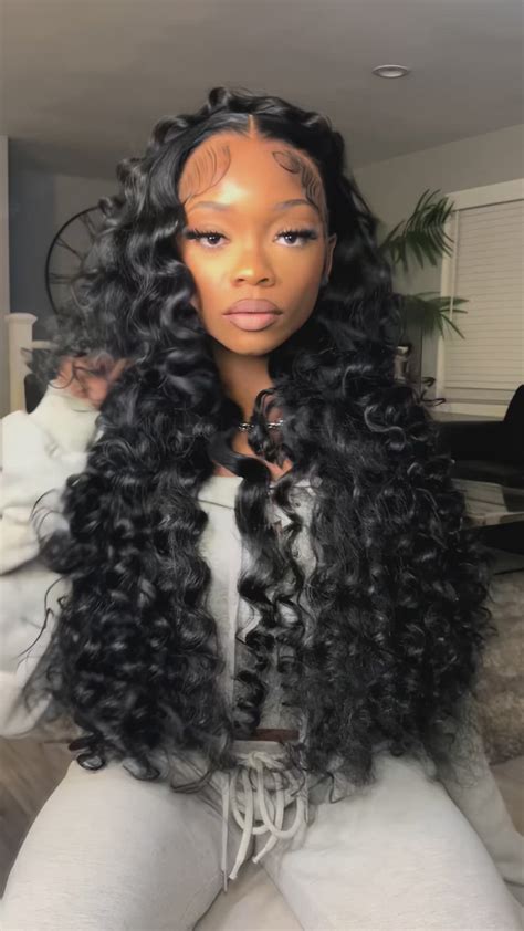 tary furn on instagram them full fluffy curls gon eat every time 😍🖤