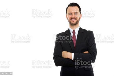교차 하는 팔으로 웃 고 젊은 행복 한 사업가의 스튜디오 샷 20 29세에 대한 스톡 사진 및 기타 이미지 20 29세 25 29세 기업 재무와 산업 Istock